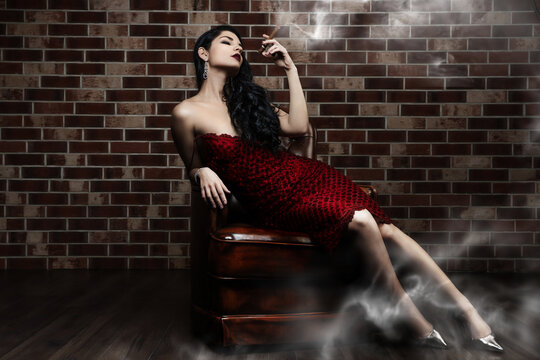 รูปภาพCigar.lingerie – เลือกดูภาพถ่ายสต็อก เวกเตอร์ และวิดีโอ978 ...