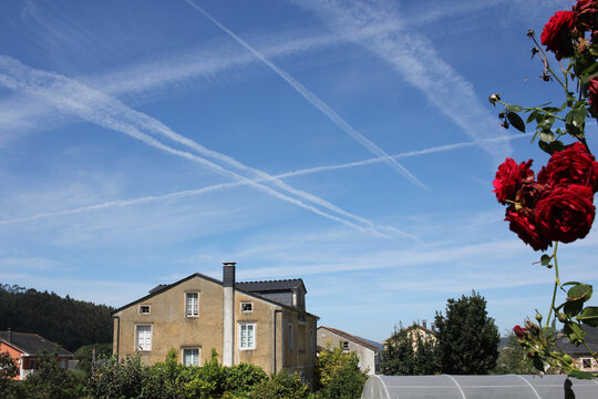 "Chemical Trails" Images – Browse 2,457 Stock Photos, Vectors, and ...