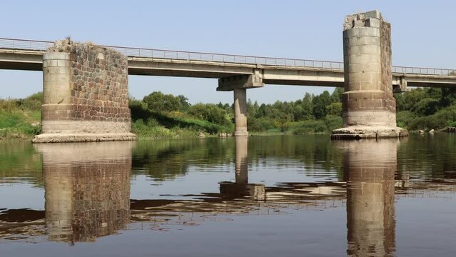 "Bridge Supports" Images – Browse 369 Stock Photos, Vectors, and Video ...