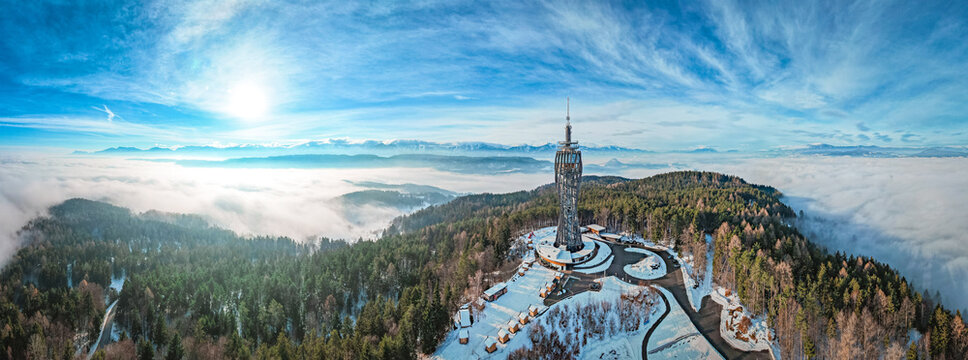 Pyramidenkogel Bilder – Durchsuchen 700 Archivfotos, Vektorgrafiken und ...