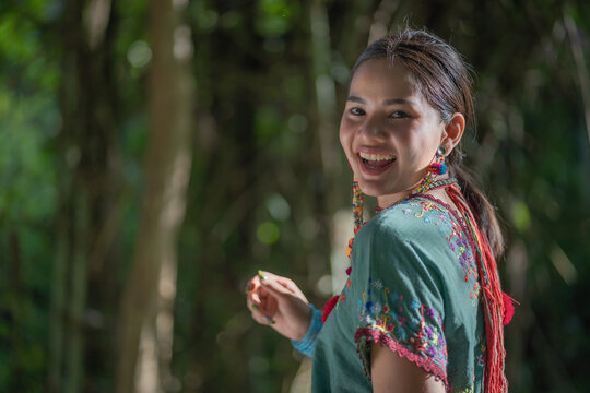 รูปภาพKayin – เลือกดูภาพถ่ายสต็อก เวกเตอร์ และวิดีโอ643 | Adobe Stock