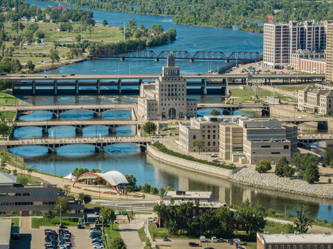 "Cedar Rapids"-Bilder: Stock-Fotos & -Videos. | Adobe Stock