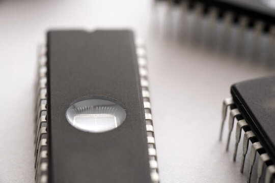 Imágenes de Eprom: descubre bancos de fotos, ilustraciones, vectores y ...