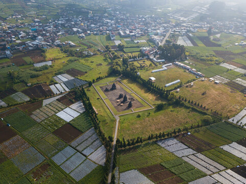 "Dieng Plateau" Images – Browse 614 Stock Photos, Vectors, and Video ...