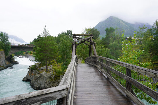 Lom Bilder – Durchsuchen 4,821 Archivfotos, Vektorgrafiken und Videos ...