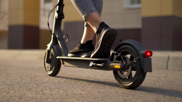 "Electric Scooter" Images – Browse 86,532 Stock Photos, Vectors, and ...