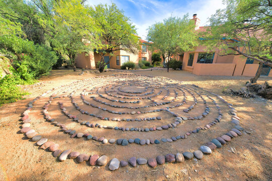 "Stone Maze" Bilder – Durchsuchen 55 Archivfotos, Vektorgrafiken und ...