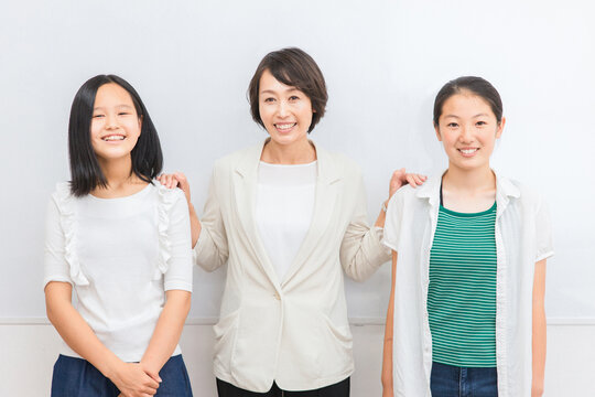 Klassenkameraden Bilder – Durchsuchen 4,594 Archivfotos, Vektorgrafiken ...