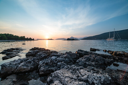 Budua Bilder – Durchsuchen 228 Archivfotos, Vektorgrafiken und Videos ...