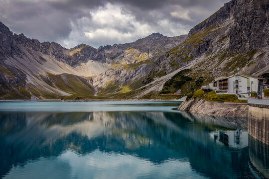 Pinnacle Images – Parcourir 408,385 le catalogue de photos, vecteurs et ...