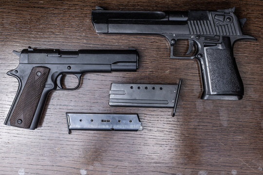 Desert Eagle Vs 1911