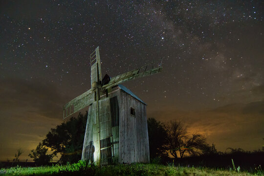 Dark.windmill Images – Browse 6,227 Stock Photos, Vectors, and Video ...