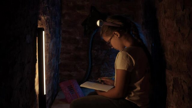 "Bomb Shelter" Images – Browse 4,568 Stock Photos, Vectors, and Video ...