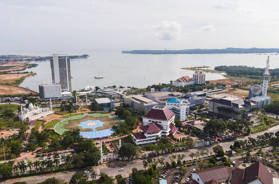 "Batam Island" Images – Browse 268 Stock Photos, Vectors, and Video ...