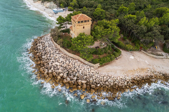 Portonovo Bilder – Durchsuchen 7,120 Archivfotos, Vektorgrafiken und ...