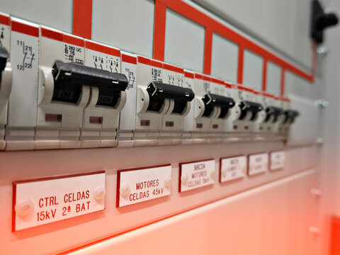 Datenverteiler Bilder – Durchsuchen 279 Archivfotos, Vektorgrafiken und ...