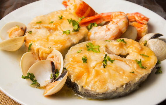 Merluza Bilder – Durchsuchen 1,024 Archivfotos, Vektorgrafiken und ...