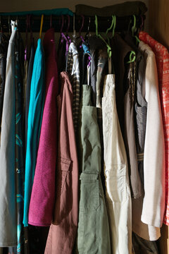 "Open Wardrobe" Immagini - Sfoglia 244 foto, vettoriali e video Stock ...