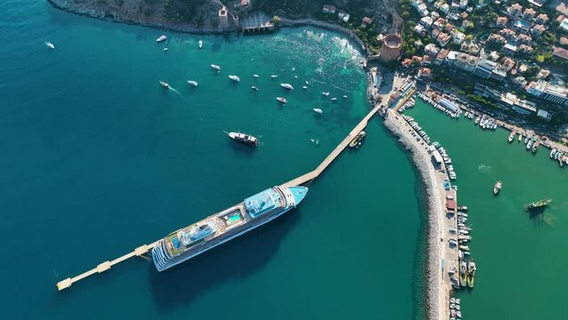 Vapur Images – Browse 955 Stock Photos, Vectors, and Video | Adobe Stock