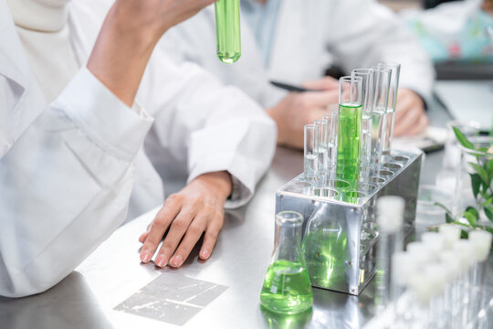 Oil Test Tube Images – Browse 30,441 Stock Photos, Vectors, and Video ...