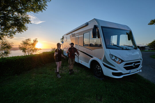 Autocaravane Images – Parcourir 174,853 le catalogue de photos ...