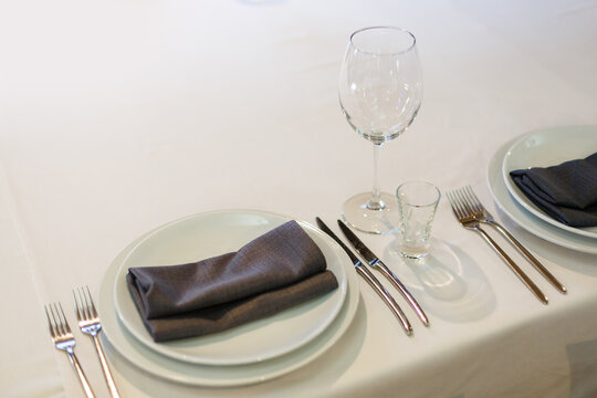 "Table Appointment"-Bilder: Stock-Fotos & -Videos. | Adobe Stock