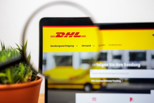 Dhl bilder – Bläddra bland 2,332 stockfoton, vektorer och videor ...