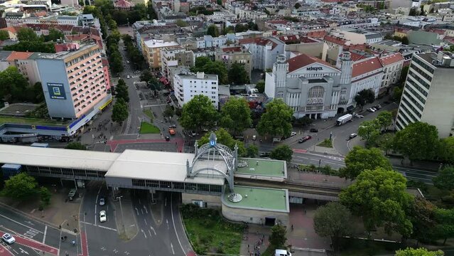 รูปภาพNollendorfplatz – เลือกดูภาพถ่ายสต็อก เวกเตอร์ และวิดีโอ49 ...