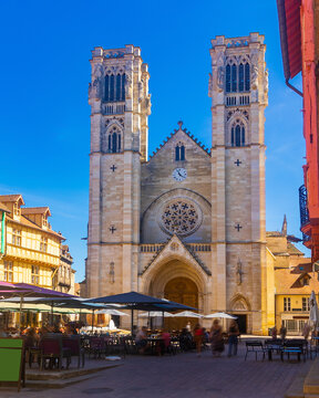 Imagens de Chalon – Explore Fotografias do Stock, Vetores e Vídeos de ...