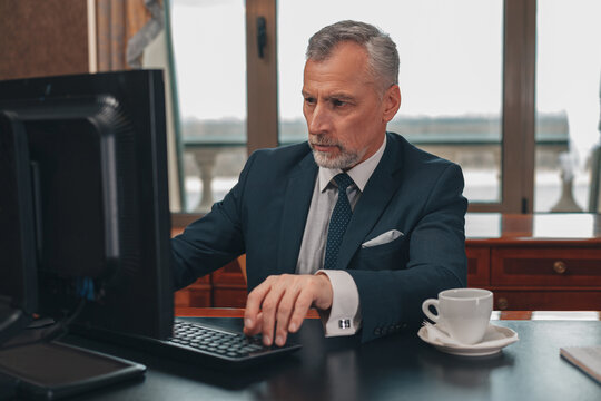 Hotelier Images – Parcourir 2,423 le catalogue de photos, vecteurs et ...