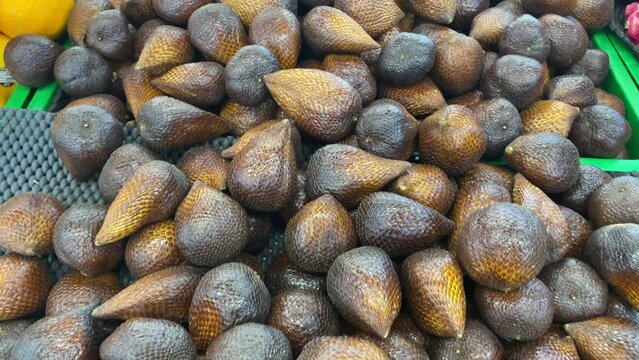 "Salak Fruit" Images – Browse 327 Stock Photos, Vectors, and Video ...
