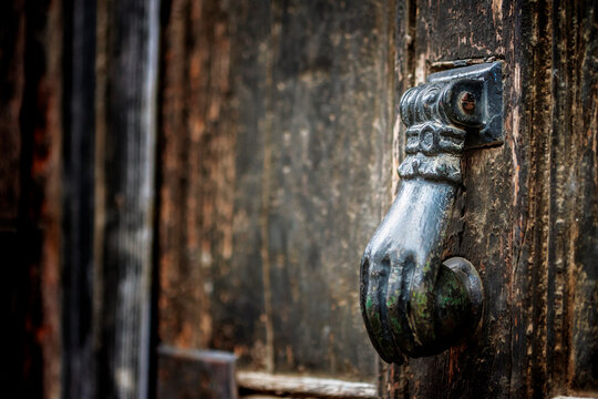 Imágenes de Aldaba: descubre bancos de fotos, ilustraciones, vectores y ...