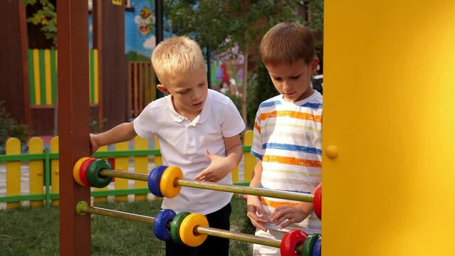 Math Playground Bilder – Durchsuchen 2,704 Archivfotos, Vektorgrafiken ...
