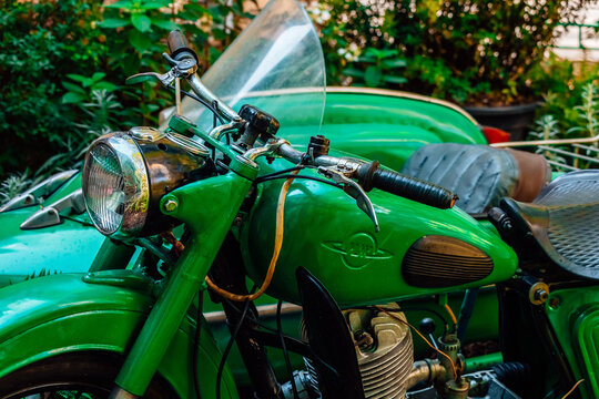 Izh Bilder – Durchsuchen 322 Archivfotos, Vektorgrafiken und Videos ...