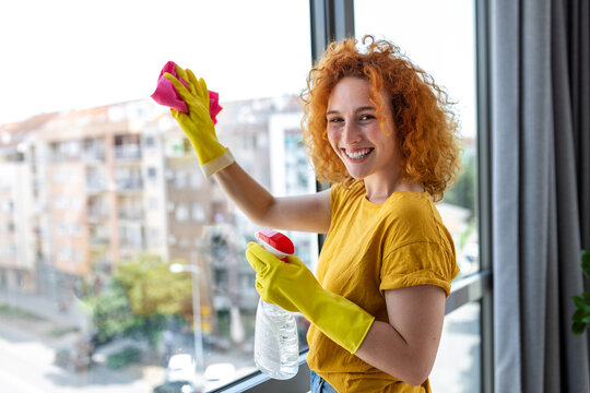 "Washing Up Glove" Images – Browse 2,871 Stock Photos, Vectors, and ...