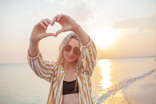 Sunbaking Images – Browse 4,078,450 Stock Photos, Vectors, and Video ...