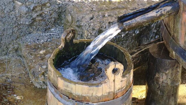 "Pouring Water" bilder – Bläddra bland 3,279 stockfoton, vektorer och ...