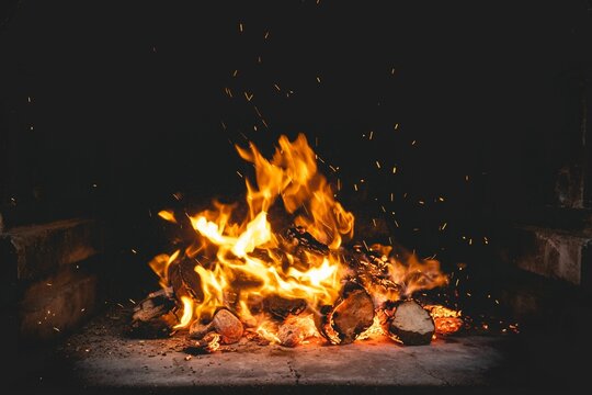 Imágenes de Ardiente: descubre bancos de fotos, ilustraciones, vectores ...