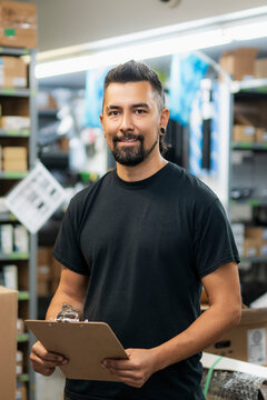 รูปภาพStoreman – เลือกดูภาพถ่ายสต็อก เวกเตอร์ และวิดีโอ3,360 | Adobe Stock