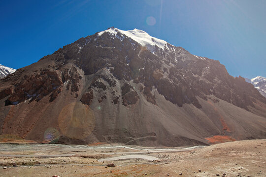 "Khunjerab Pass" Images – Browse 174 Stock Photos, Vectors, and Video ...