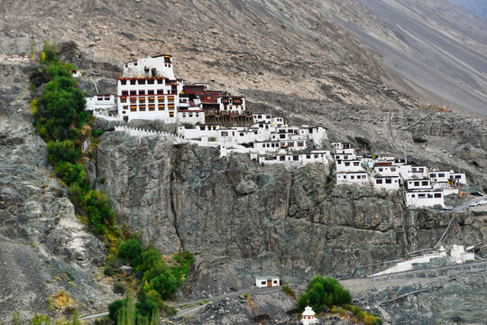 "Diskit Monastery" 이미지 – 찾아보기 218 스톡 사진, 벡터 및 비디오 | Adobe Stock