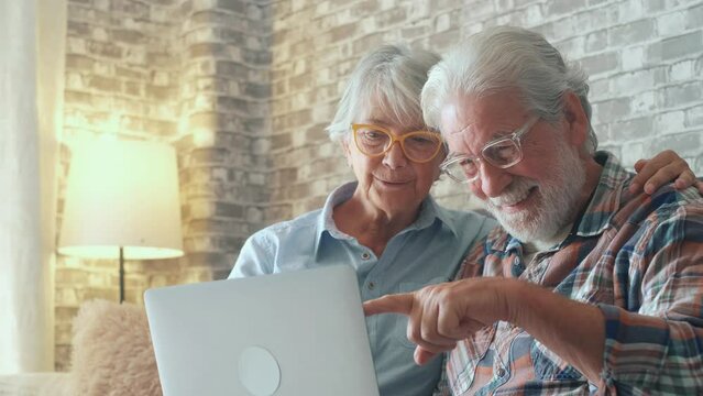 Old Person Using Computer Images – Browse 60,994 Stock Photos, Vectors ...
