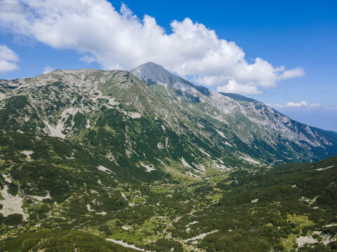 Pirin Bilder – Durchsuchen 18,320 Archivfotos, Vektorgrafiken und ...