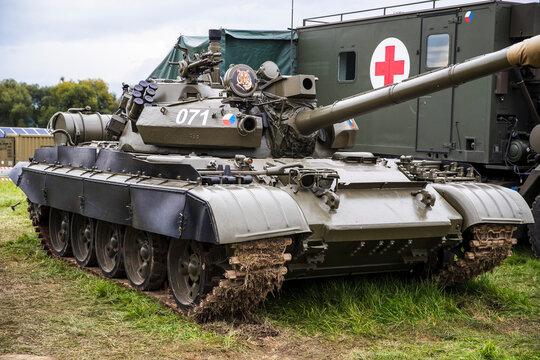 รูปภาพT-55 – เลือกดูภาพถ่ายสต็อก เวกเตอร์ และวิดีโอ156 | Adobe Stock