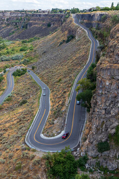 รูปภาพSwitchback – เลือกดูภาพถ่ายสต็อก เวกเตอร์ และวิดีโอ3,609 | Adobe ...