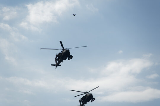 "Apache Helicopter" Bilder – Durchsuchen 234 Archivfotos ...