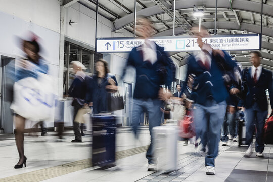 Commuting Images – Browse 273,414 Stock Photos, Vectors, and Video ...