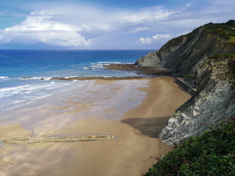 Decantation Images – Browse 3,081 Stock Photos, Vectors, and Video ...