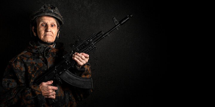 Granny Gun Bilder – Durchsuchen 755 Archivfotos, Vektorgrafiken und ...