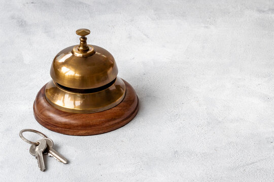 Checkin Bilder – Durchsuchen 38,636 Archivfotos, Vektorgrafiken und ...